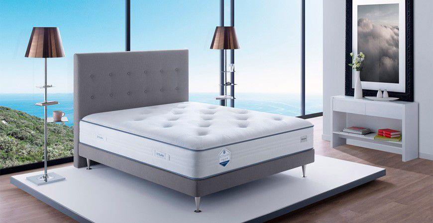 Lits boxspring de SIMMONS - Confortable et durable